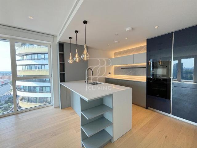 Cascade Way, White City 2 bed flat to rent £3,900 pcm £900 pw