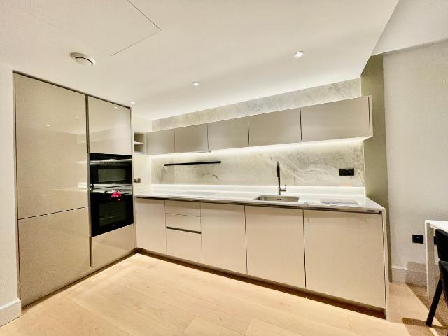 Cascade Way, London W12, 1 bed flat to rent, £2,900 pcm | PrimeLocation
