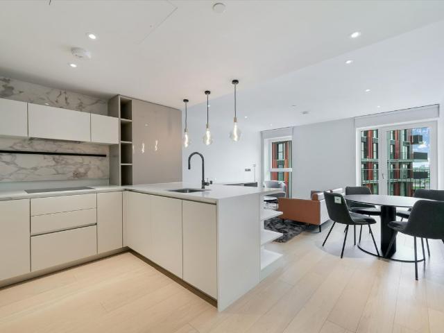 Cascade Way, London W12, 1 bed flat to rent, £3,000 pcm | PrimeLocation