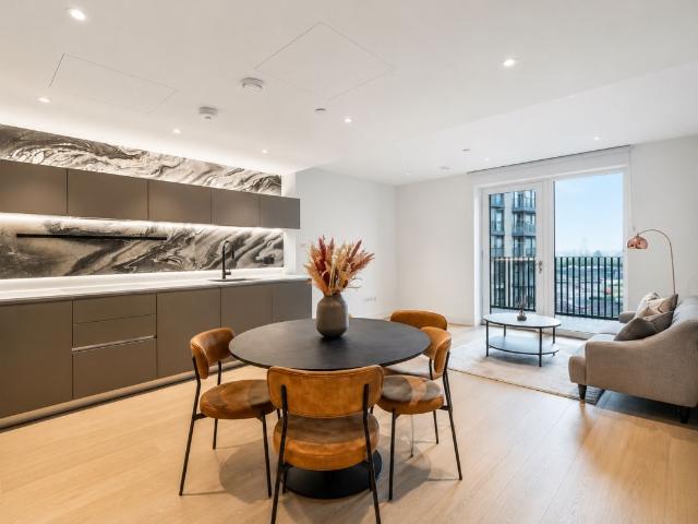 Cascade Way, London W12, 1 bed flat to rent, £3,142 pcm | PrimeLocation