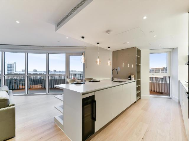 Cascade Way, London W12, 2 bed flat to rent, £4,500 pcm | PrimeLocation