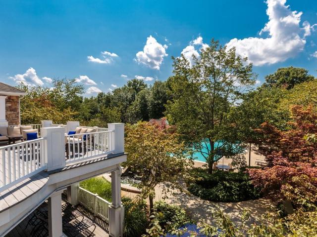 Cascades Overlook 2 Bedroom Apartment for Rent at 20803 Wallingford Sq, Cascades, VA 20165 Potomac Lakes