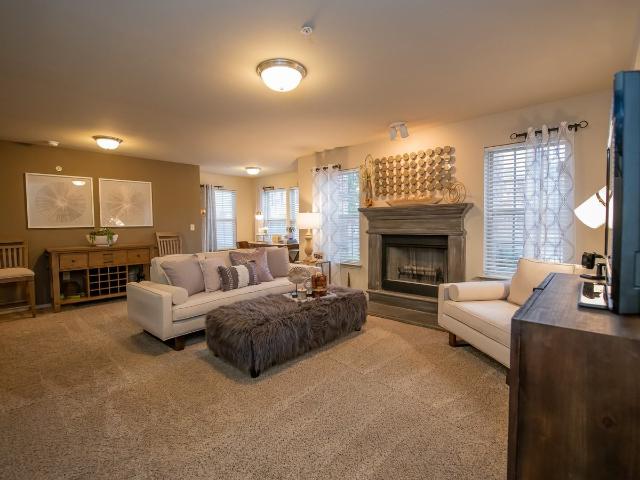 Cascata Luxury Apartments 2 Bedroom Apartment for Rent at 8001 S Mingo Rd, Tulsa, OK 74133