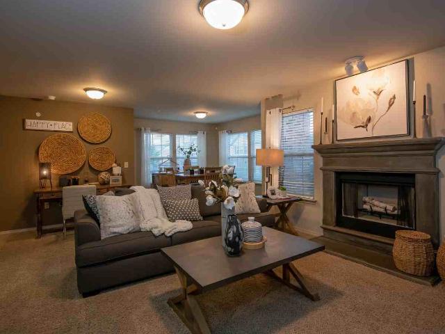 Cascata Luxury Apartments 2 Bedroom Apartment for Rent at 8001 S Mingo Rd, Tulsa, OK 74133