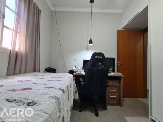 Casda Jardim Carolina com quintal