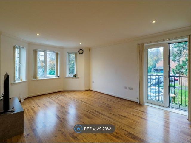 Casel Court, Stanmore HA7, 2 bed flat to rent, £1,950 pcm | PrimeLocation