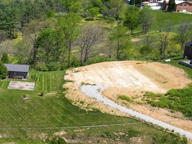 Casey Ct, Catlettsburg, KY 41129