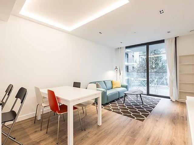 Cashmere House, Leman Street. 2 bed flat to rent £4,116 pcm £950 pw