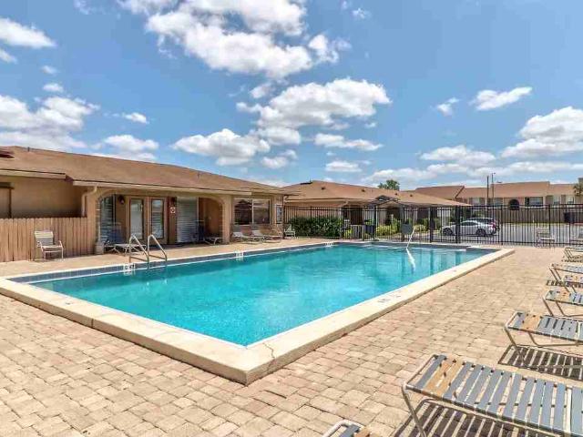 Casienna Apartment Homes 2 Bedroom Apartment for Rent at 5755 Stoneridge Court, Orlando, FL 32839