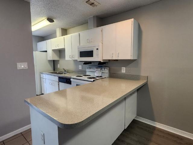 Casienna Apartment Homes 2 Bedroom Apartment for Rent at 5755 Stoneridge Court, Orlando, FL 32839