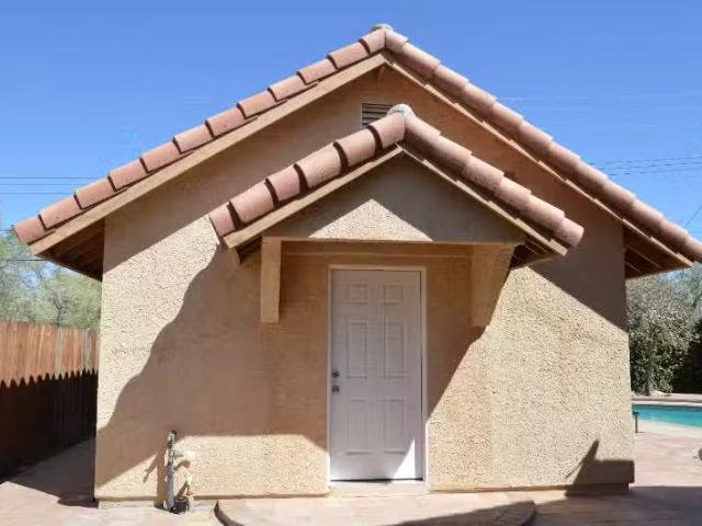 Casita for Rent 44228 Balmuir Ave #1 2