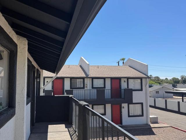 Casita Robles Apartments