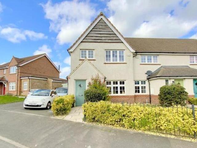 Caspian Crescent, Scartho Top, 3 Bedroom End