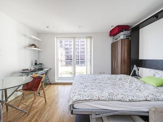 Caspian Wharf, E3, Bow, London, E3 Studio to rent £1,600 pcm £369 pw
