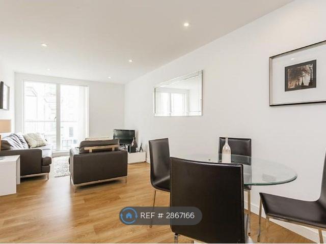 Caspian Wharf, London E3, 2 bed flat to rent, £2,245 pcm | PrimeLocation