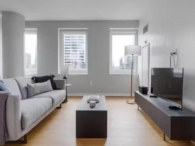 Cassa, 70 W 45th St, Midtown South 1 Bedroom 1 Bath