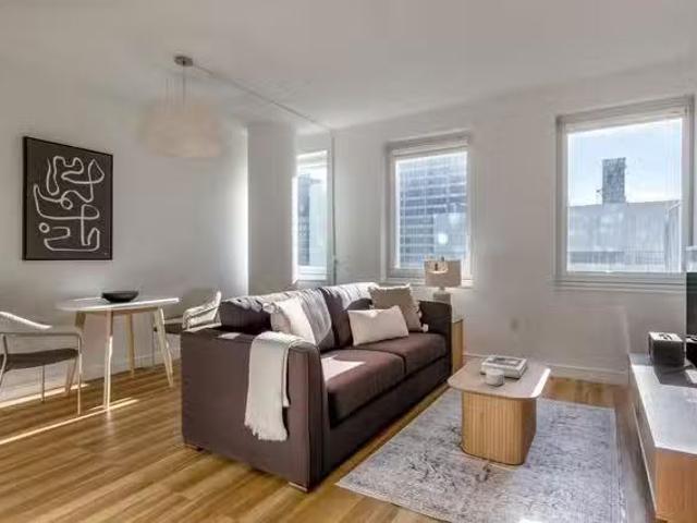 Cassa, 70 W 45th St, Midtown South 1 Bedroom 1 Bath
