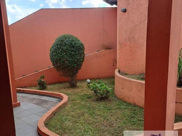 Cassa térrea de 260m² em Parque Monte Alegre Taboão da Serra: 3 dormitórios.