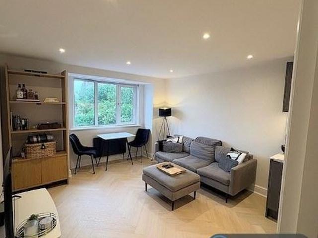 Cassandra Court, London, NW2 2 bed flat to rent £2,600 pcm £600 pw
