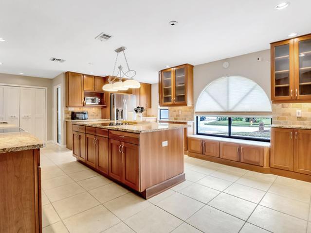 Casselberry House with Living room. Newly renovated & beautiful