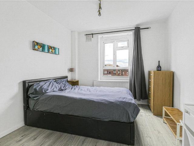 Cassell House, Stockwell Gardens Estate, London SW9, Room to rent, £1,000 pcm | PrimeLocation