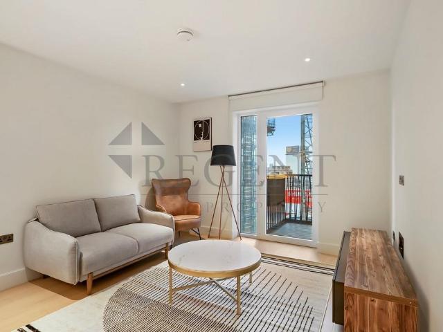 Cassini Apartments, Cascade Way, W12 1 bed apartment to rent £3,150 pcm £727 pw