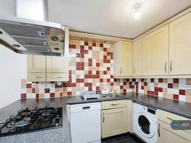 Cassio Apartments, Watford, 2 Bedroom Flat