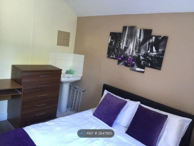 Cassio Road, Watford WD18, Room to rent, £650 pcm | PrimeLocation