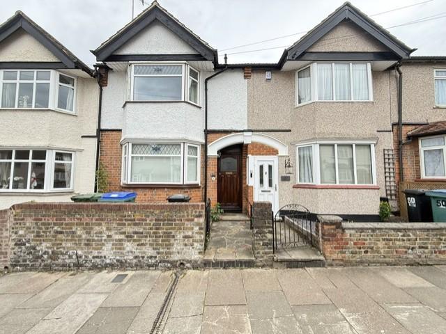 Cassiobridge Road, Watford, WD18 3 bed property to rent £2,100 pcm £485 pw