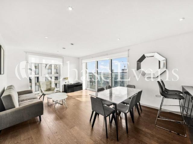 Cassia Point, 2 Glasshouse Gardens. 3 bed flat to rent £4,300 pcm £992 pw