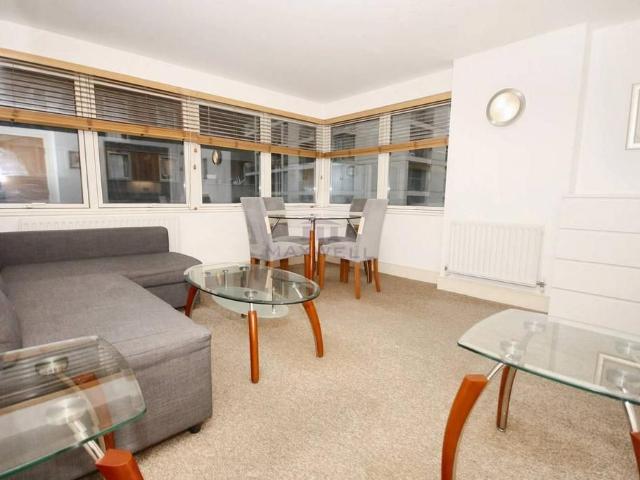 Cassilis Road, London E14, 1 bed flat to rent, £2,000 pcm | PrimeLocation