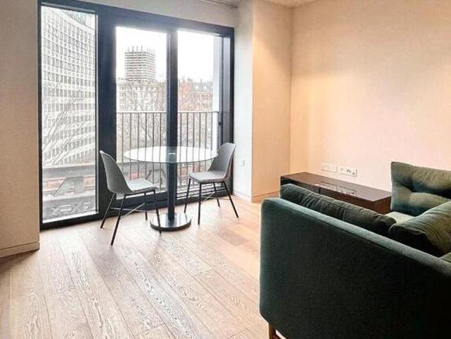 Casson Square, London, Studio Flat For