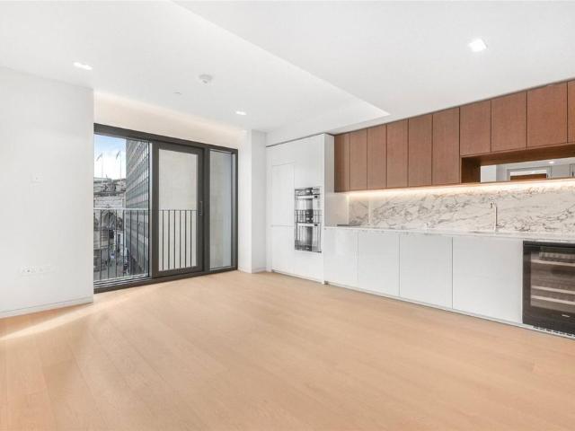 Casson Square, South Bank, London, SE1 1 bed flat to rent £3,100 pcm £715 pw