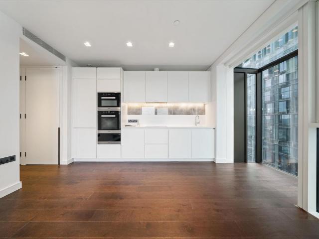 Casson Square, Southbank, London, SE1 2 bed flat to rent £5,200 pcm £1,200 pw