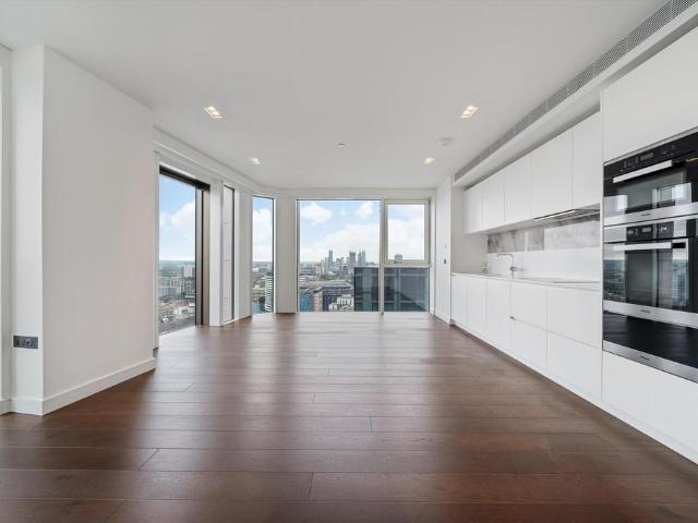 Casson Square, Southbank, London, SE1 2 bed flat to rent £5,417 pcm £1,250 pw