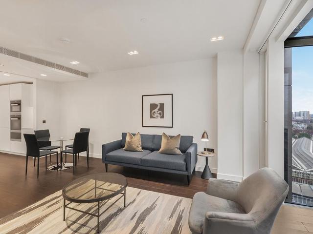 Casson Square, Southbank Place, SE1 1 bed apartment to rent £3,878 pcm £895 pw