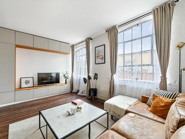 Casson Street, London E1, 2 bed flat to rent, £3,500 pcm | PrimeLocation