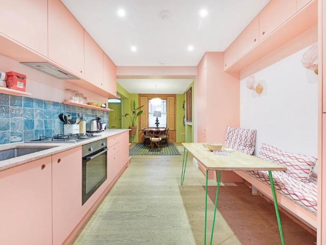 Cassland Road, Hackney 3 bed terraced house to rent £6,250 pcm £1,442 pw