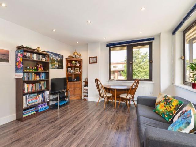 Catteshall Lane, Godalming 1 bedroomProperty for lettings Seymours