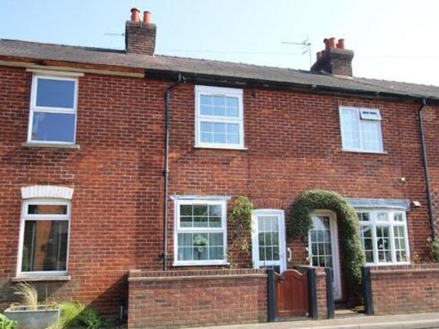 Catteshall Road, Godalming, 2 Bedroom Terraced