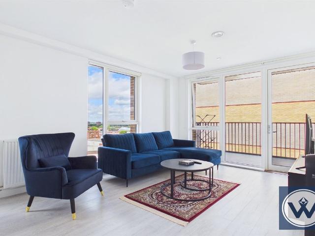 Caturra Court UB3, 2 bed flat to rent, £2,300 pcm | PrimeLocation