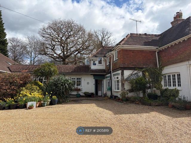 Cat St, Hartfield TN7, 5 bed semi detached house to rent, £3,000 pcm | PrimeLocation