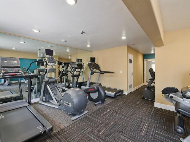 Catalina Gardens 2 Bedroom Apartment for Rent at 333 S Catalina St, Los Angeles, CA 90020 Wilshire Center Koreatown
