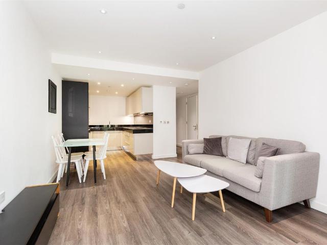 Catalina House, Goodman's Field E1, 1 bed flat to rent, £3,198 pcm | PrimeLocation