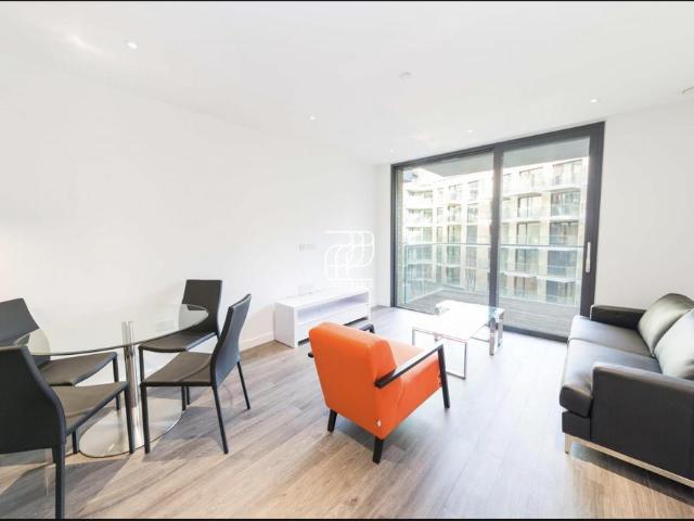 Catalina House, London 2 bed flat to rent £4,117 pcm £950 pw