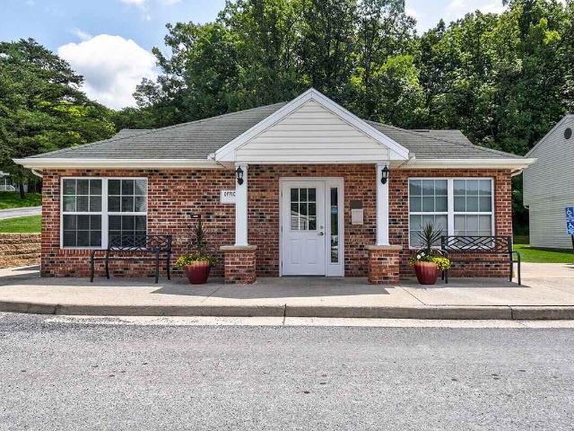 Catawba Club 3 Bedroom Apartment for Rent at 9 Catawba Dr, Berkeley Springs, WV 25411