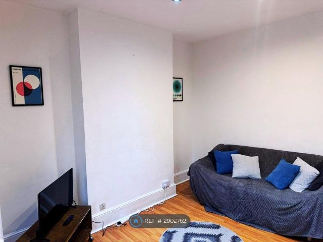 Catford, Catford SE6, 2 bed flat to rent, £1,700 pcm | PrimeLocation
