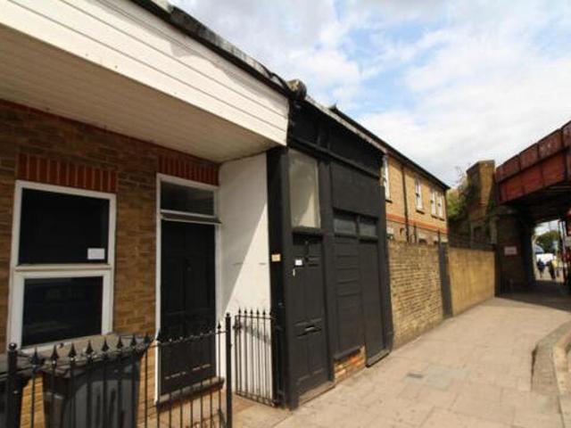 Catford Hill, Catford, 1 Bedroom Maisonette