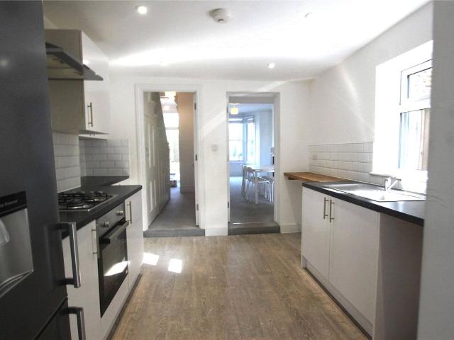 Catford Hill, London SE6, 7 bed shared accommodation to rent, £750 pcm | PrimeLocation