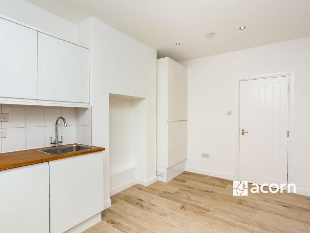 Catford Hill, London SE6, 1 bed flat to rent, £1,250 pcm | PrimeLocation